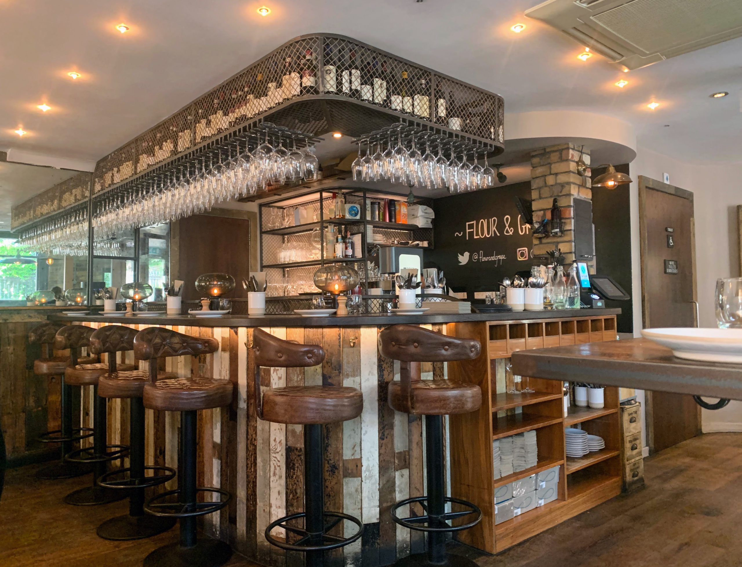 Flour & Grape Restaurant Review